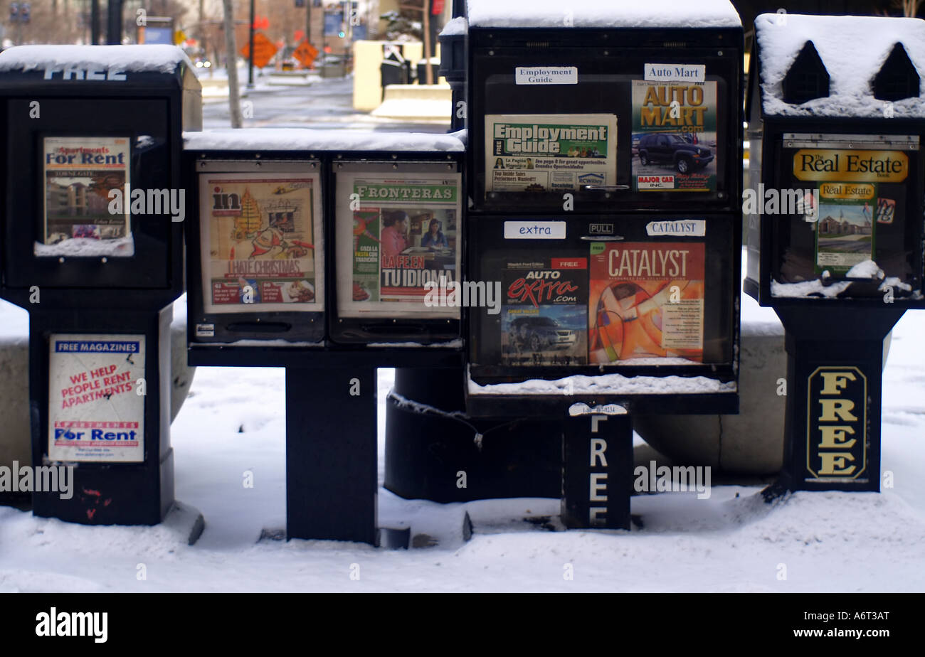 Coin operated machines hi-res stock photography and images - Alamy