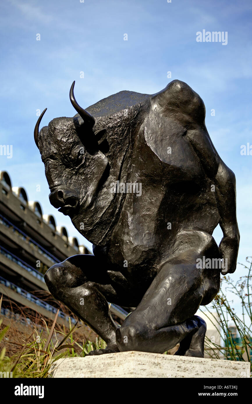 Michael ayrton minotaur sculpture hi-res stock photography and images ...