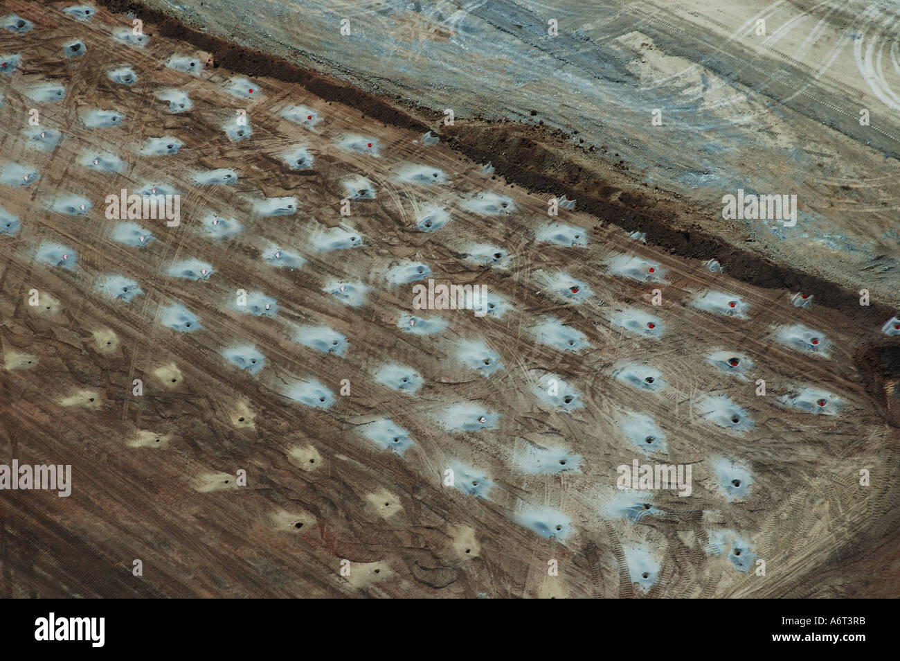 Blast blasting pattern symmetrical borehole hi-res stock photography ...