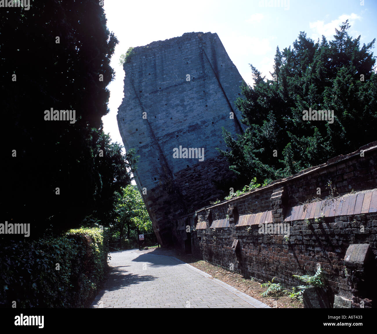The leaning castle at Bridgenorth Shropshire UK Stock Photo - Alamy