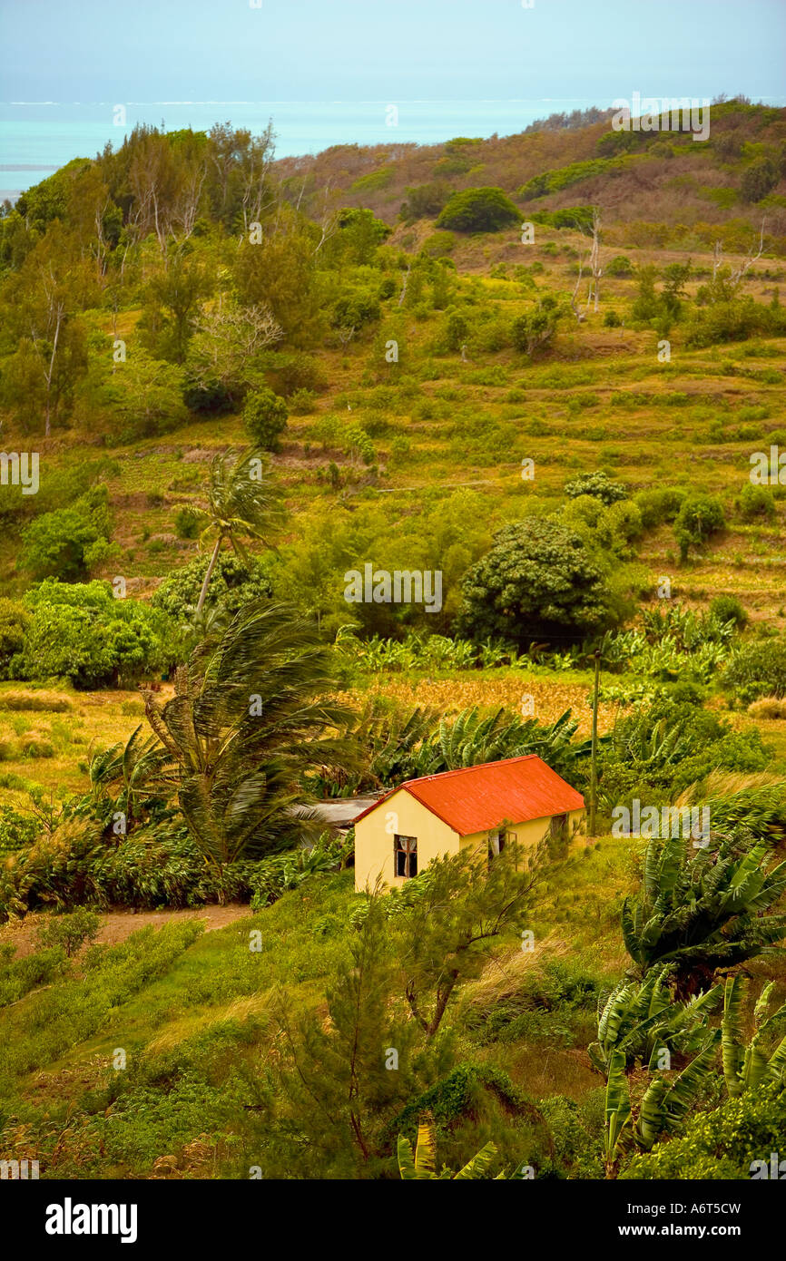Indian red house hi-res stock photography and images - Alamy