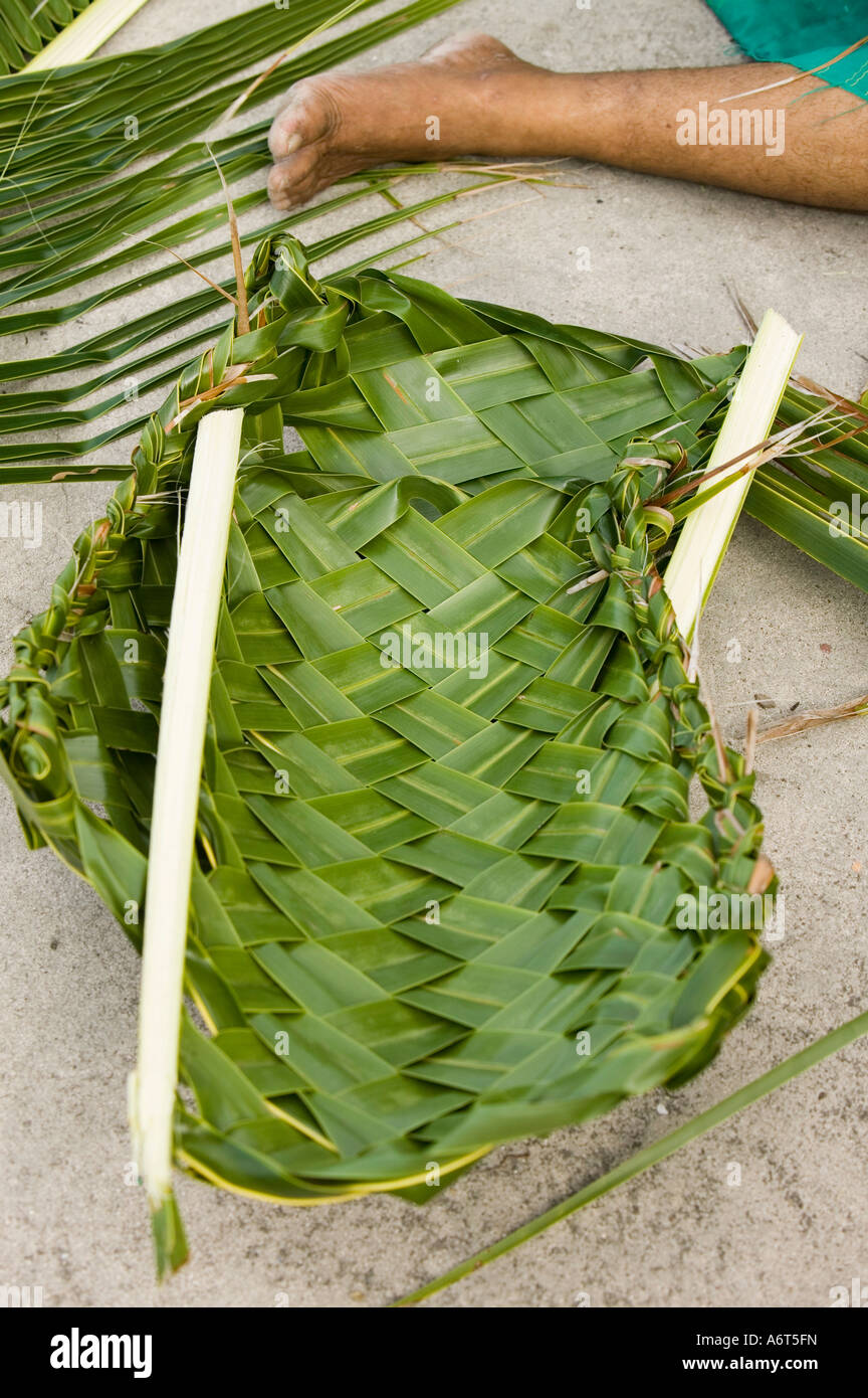 Weaving plates hi-res stock photography and images - Alamy