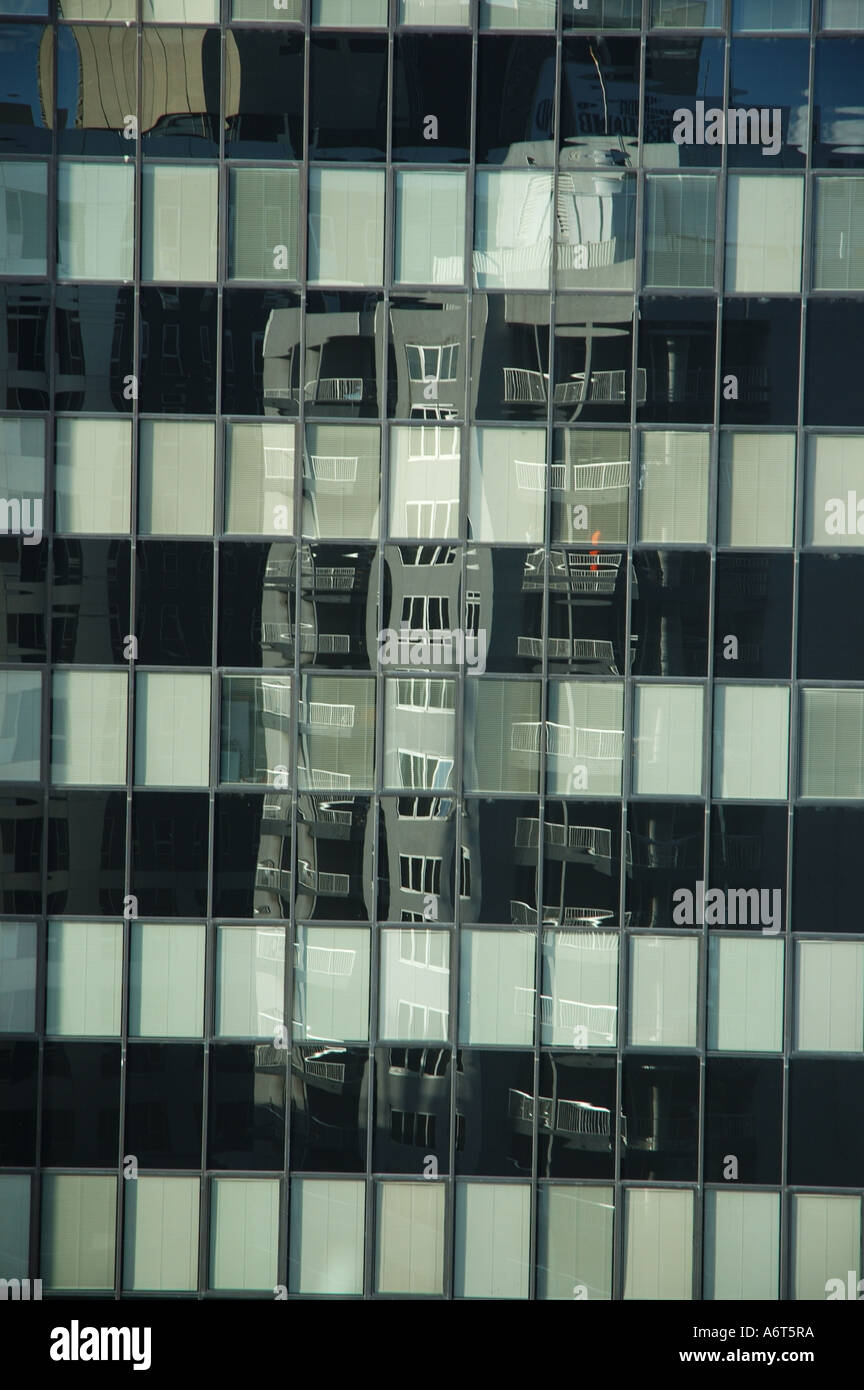 Dull office block hi-res stock photography and images - Alamy