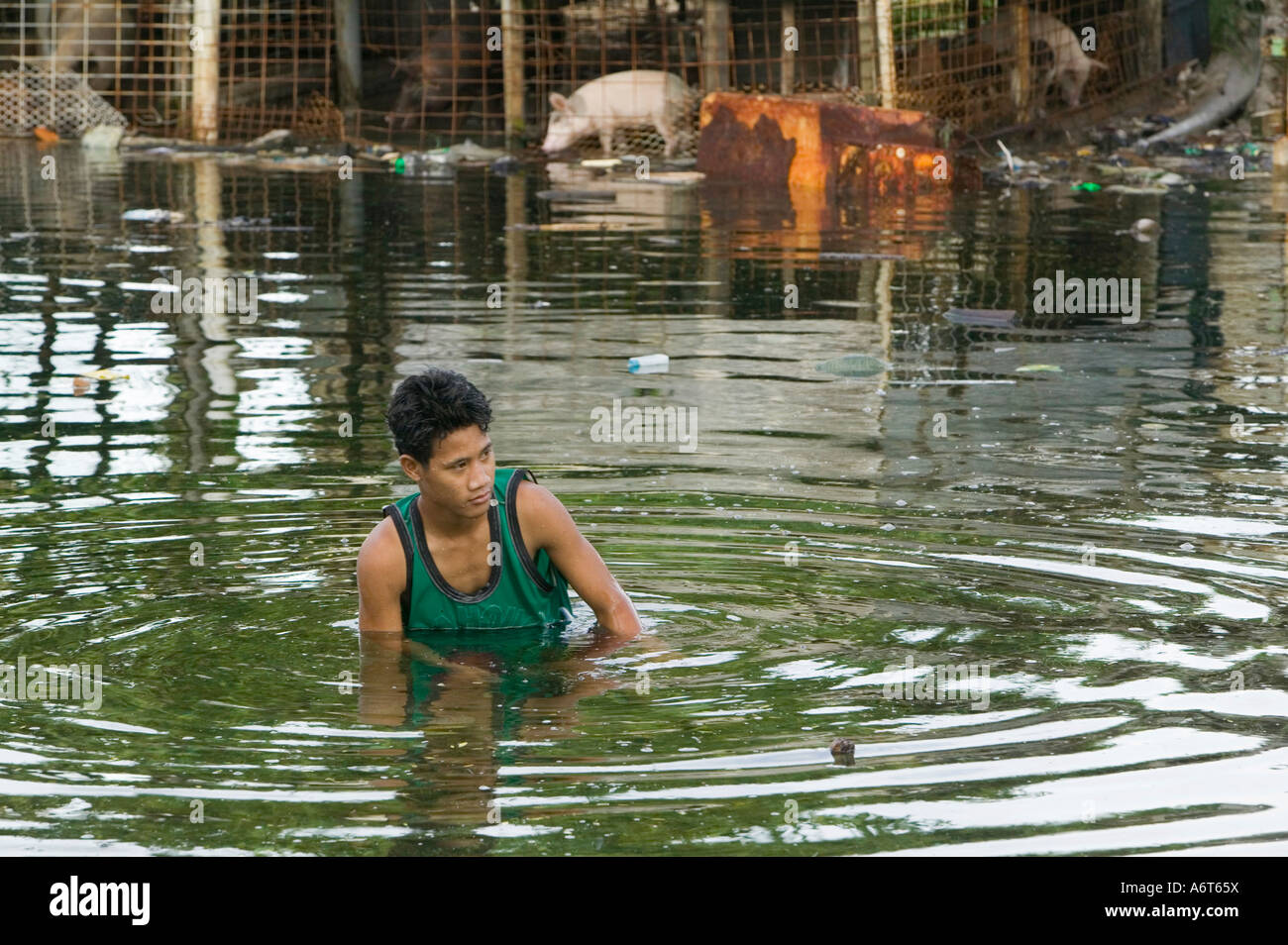 Tuvalu house funafuti hi-res stock photography and images - Alamy