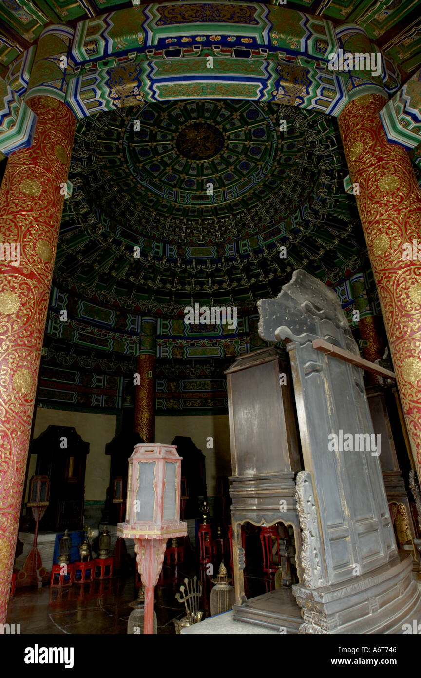 Chinese tiantan beijing painting hi-res stock photography and images ...