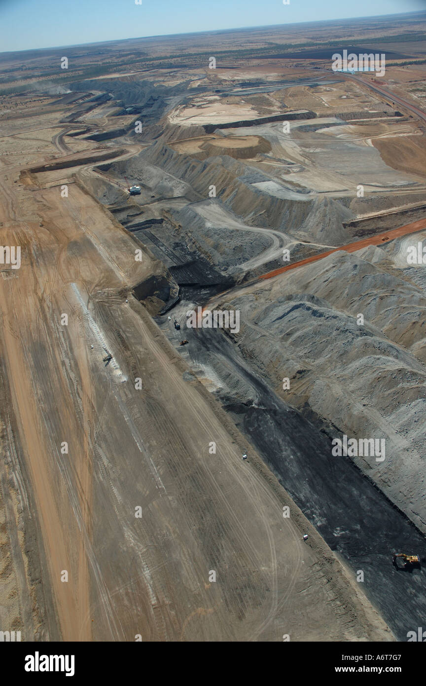 Overburden dump hi-res stock photography and images - Alamy