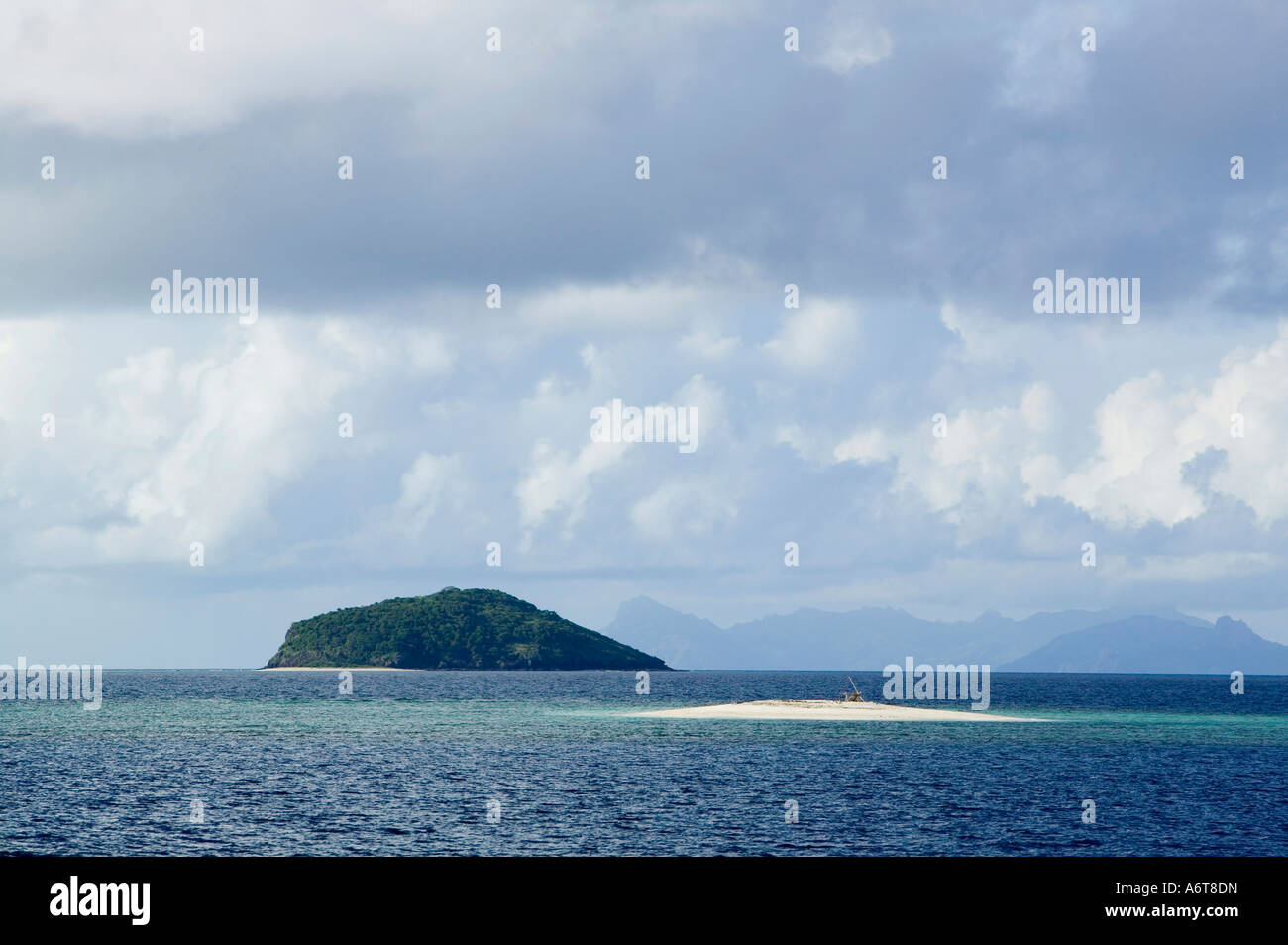 a desert island off the Fijian mainland, Pacific ocean Stock Photo - Alamy