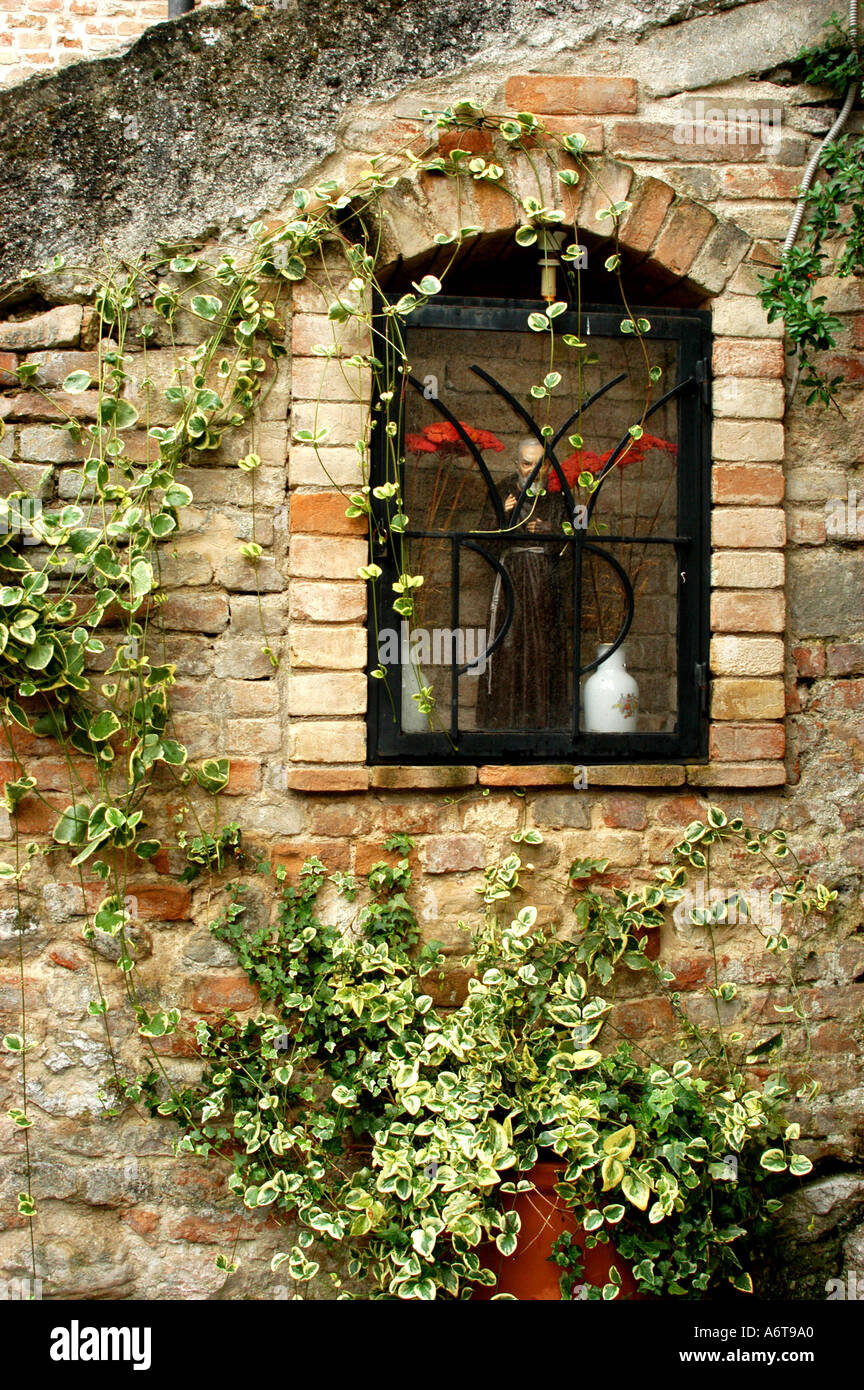 Sarnano marche italy hi-res stock photography and images - Alamy