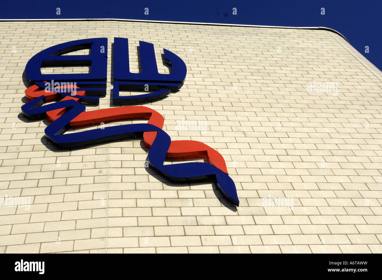 Bolton wanderers football club logo hi-res stock photography and images ...