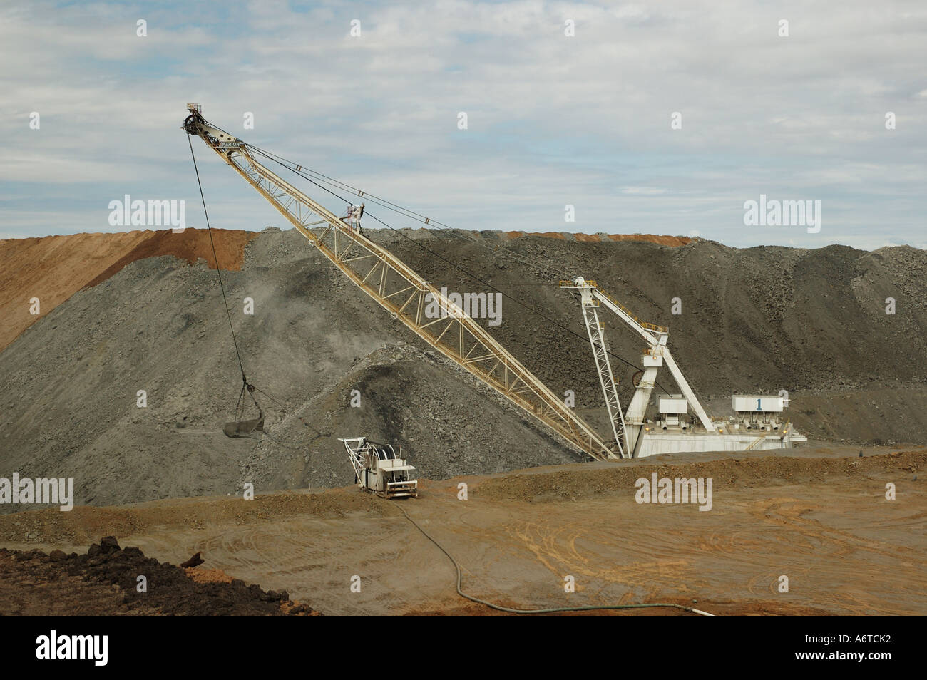 hidden coal mine dragline digging into a hole Stock Photo - Alamy