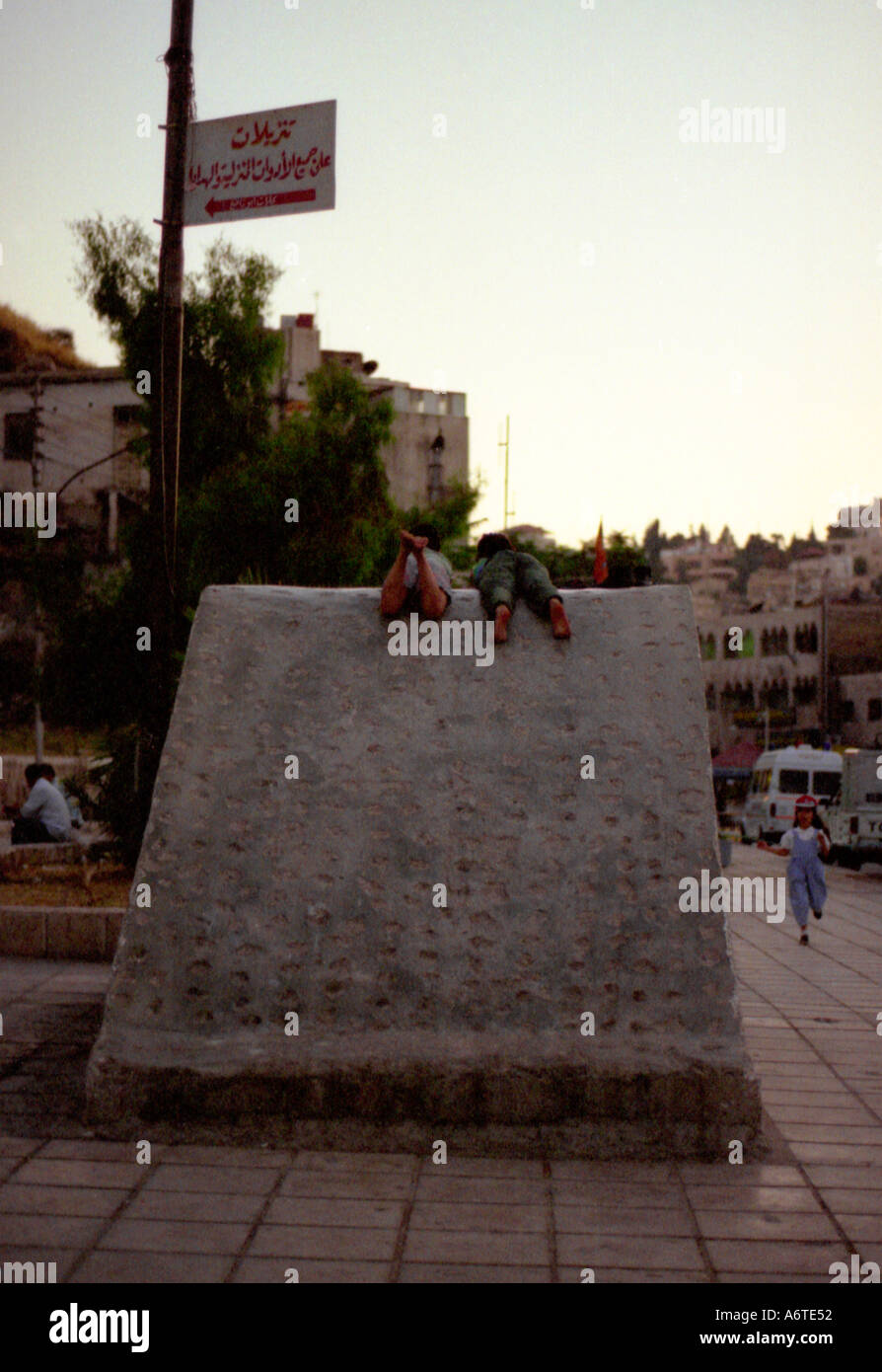 kids on plinth Stock Photo - Alamy