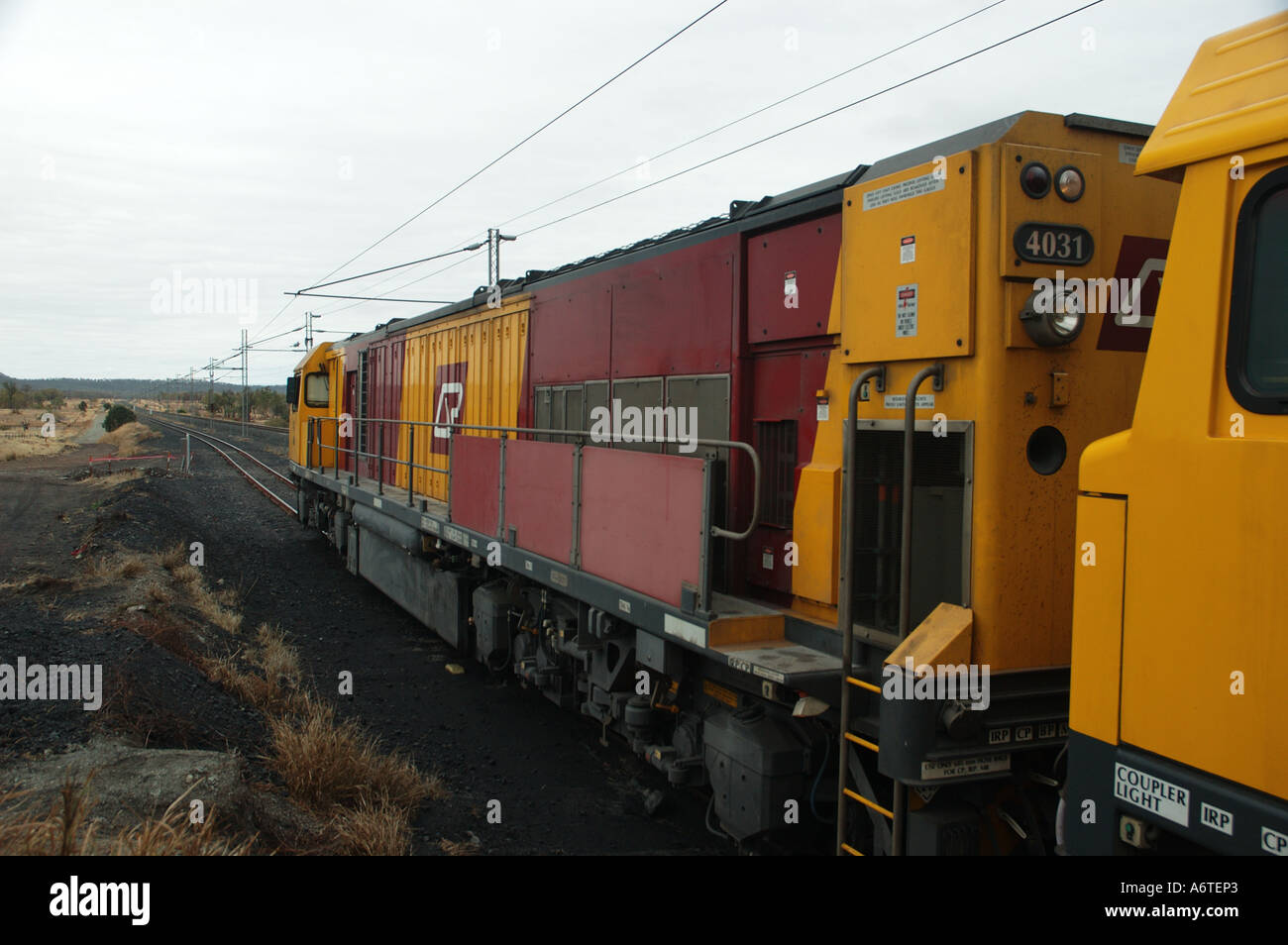 Coal train loading central queensland hi-res stock photography and ...