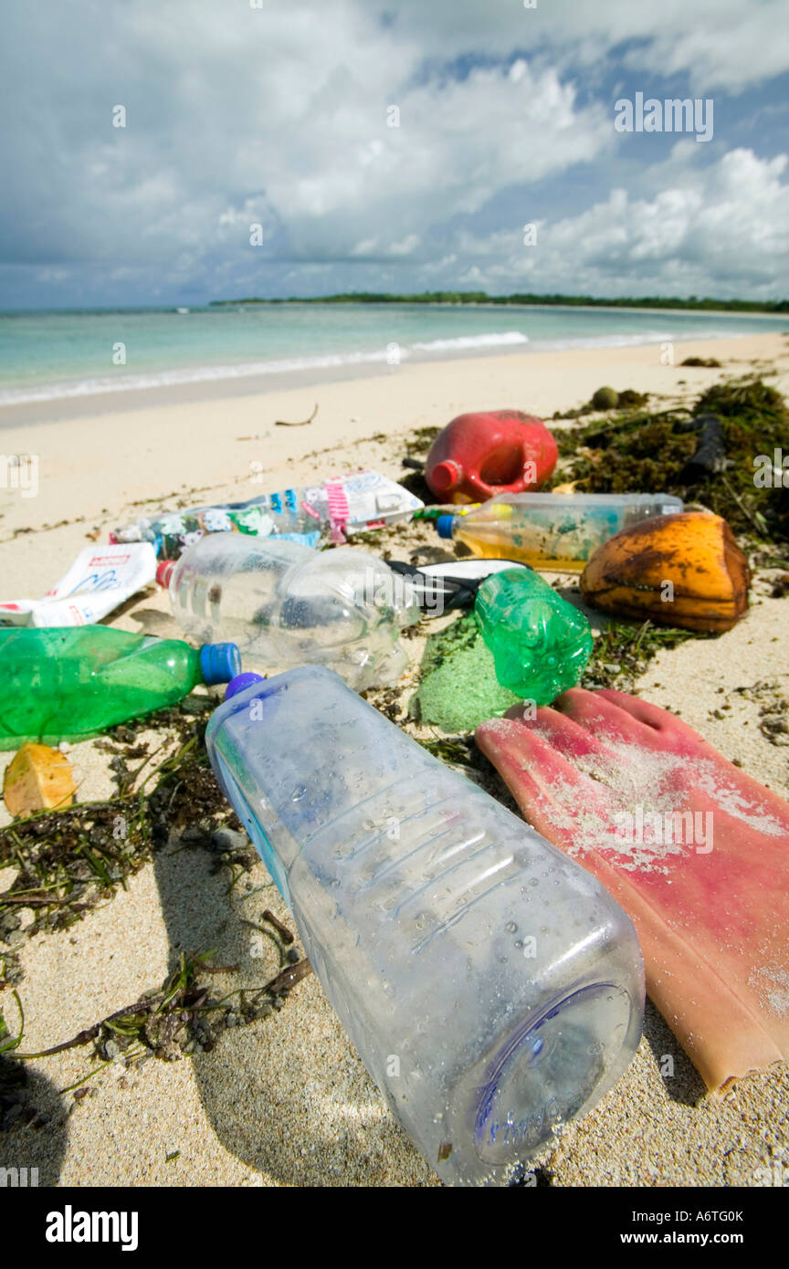 Plastic rubbish on Nantandola Beach, Fiji Stock Photo - Alamy