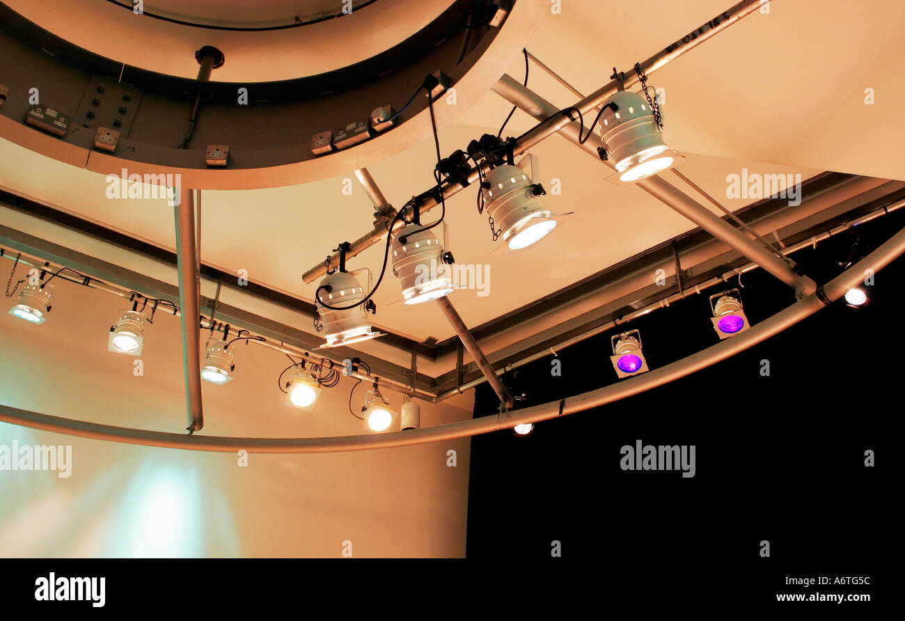 Scaffold rig hi-res stock photography and images - Alamy