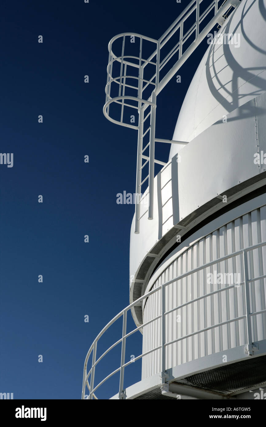 White observatory hi-res stock photography and images - Alamy