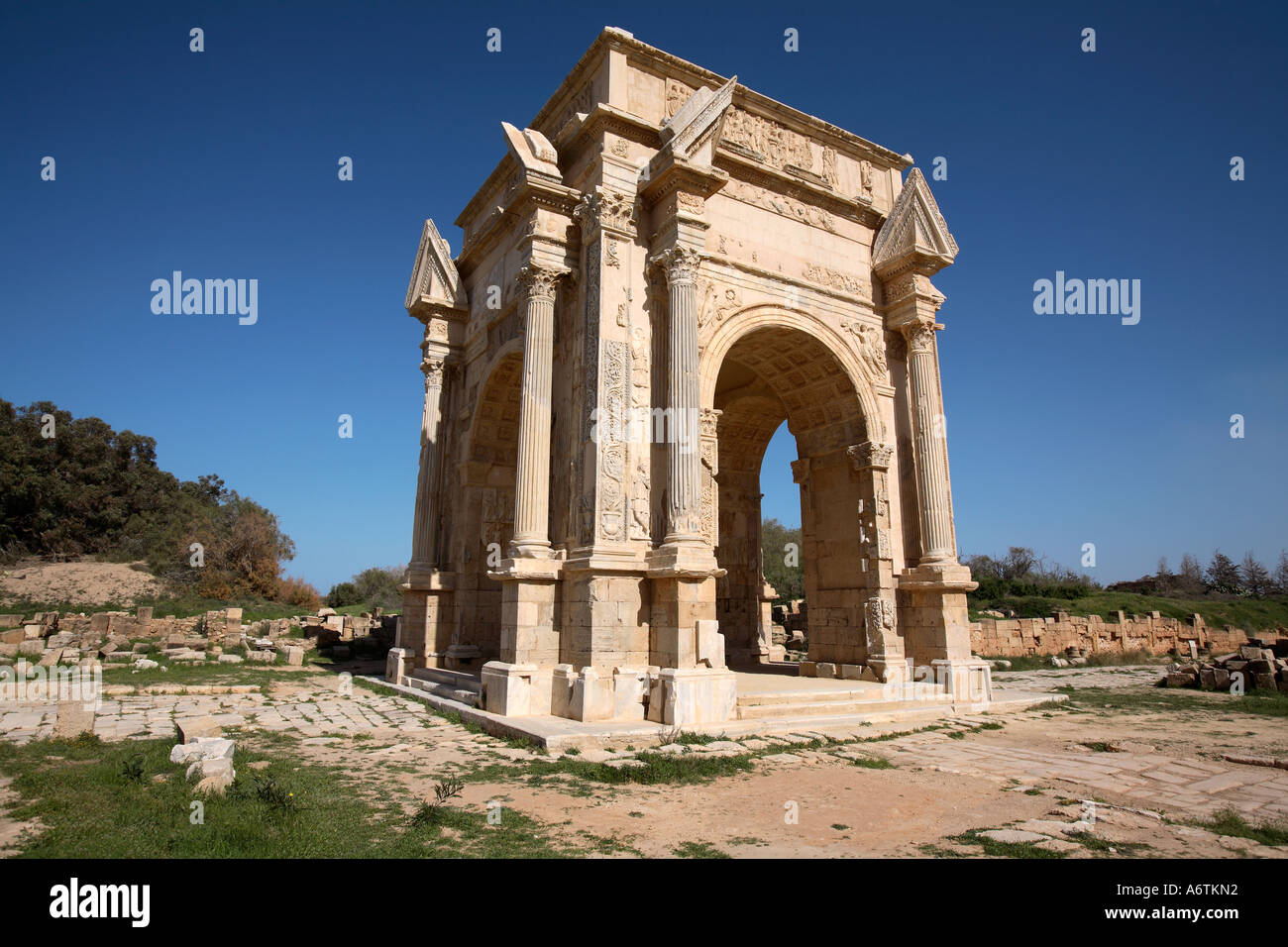 Gaddafi statue hi-res stock photography and images - Alamy