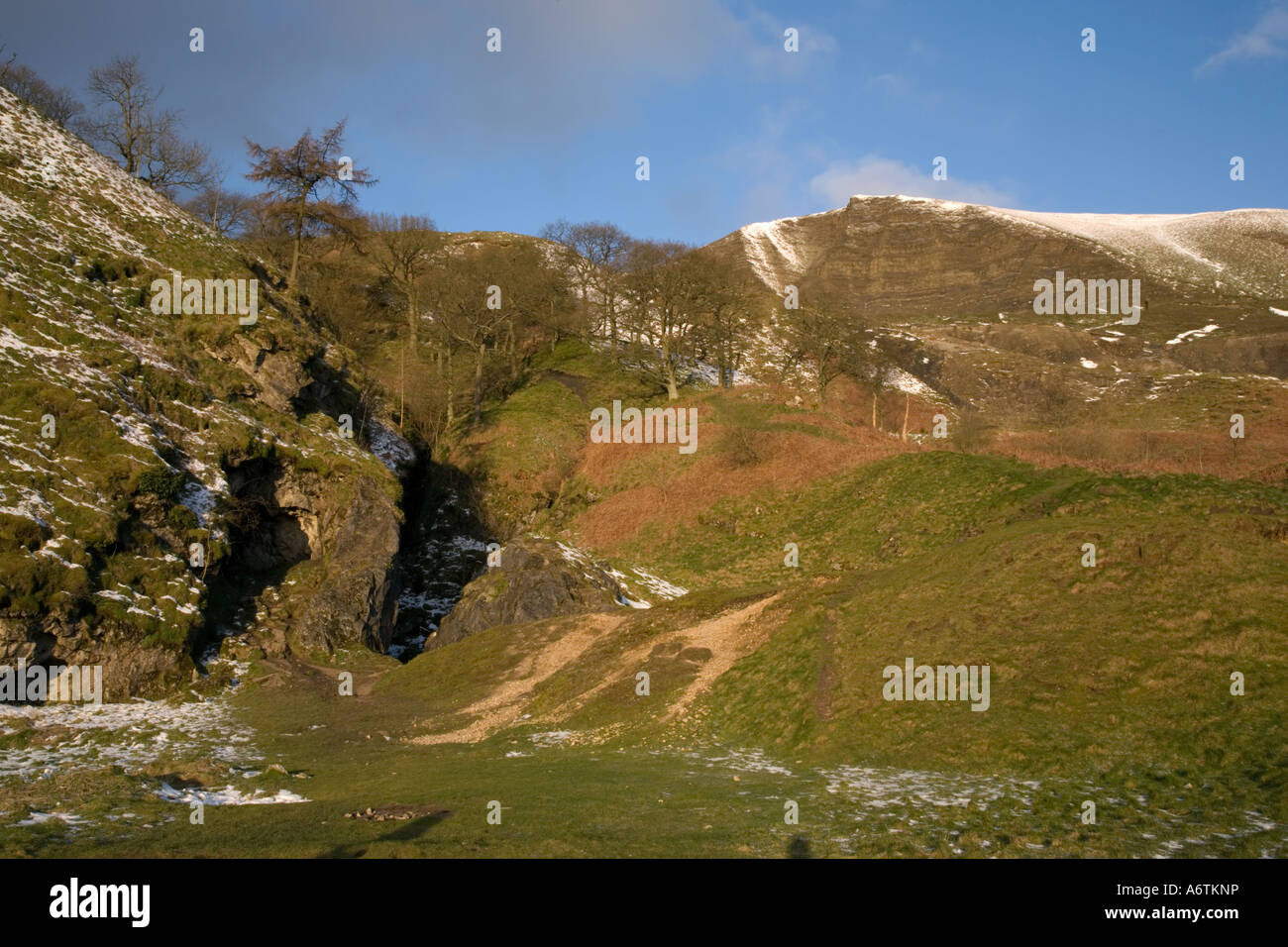 Odin Mine nr Castleton with the majestic East face of Mam Tor ...