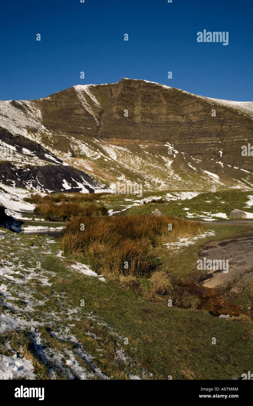 The famous sheer east face of Mam Tor known as the shivering mountain ...