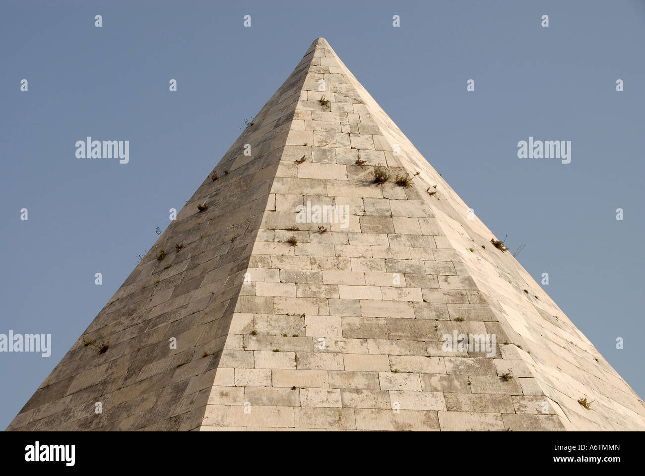 Octagonal roof of a mausoleum built in the Selçuk tradition ( 1377 ...