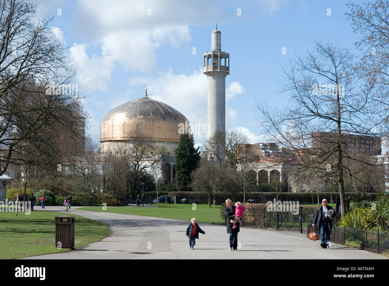 Regents Park mosque Stock Photo - Alamy