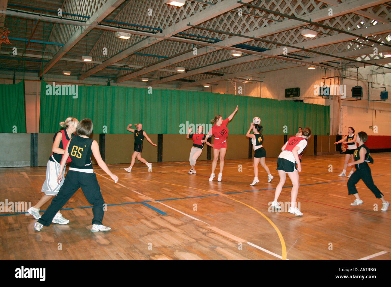 Womens netball hi-res stock photography and images - Alamy