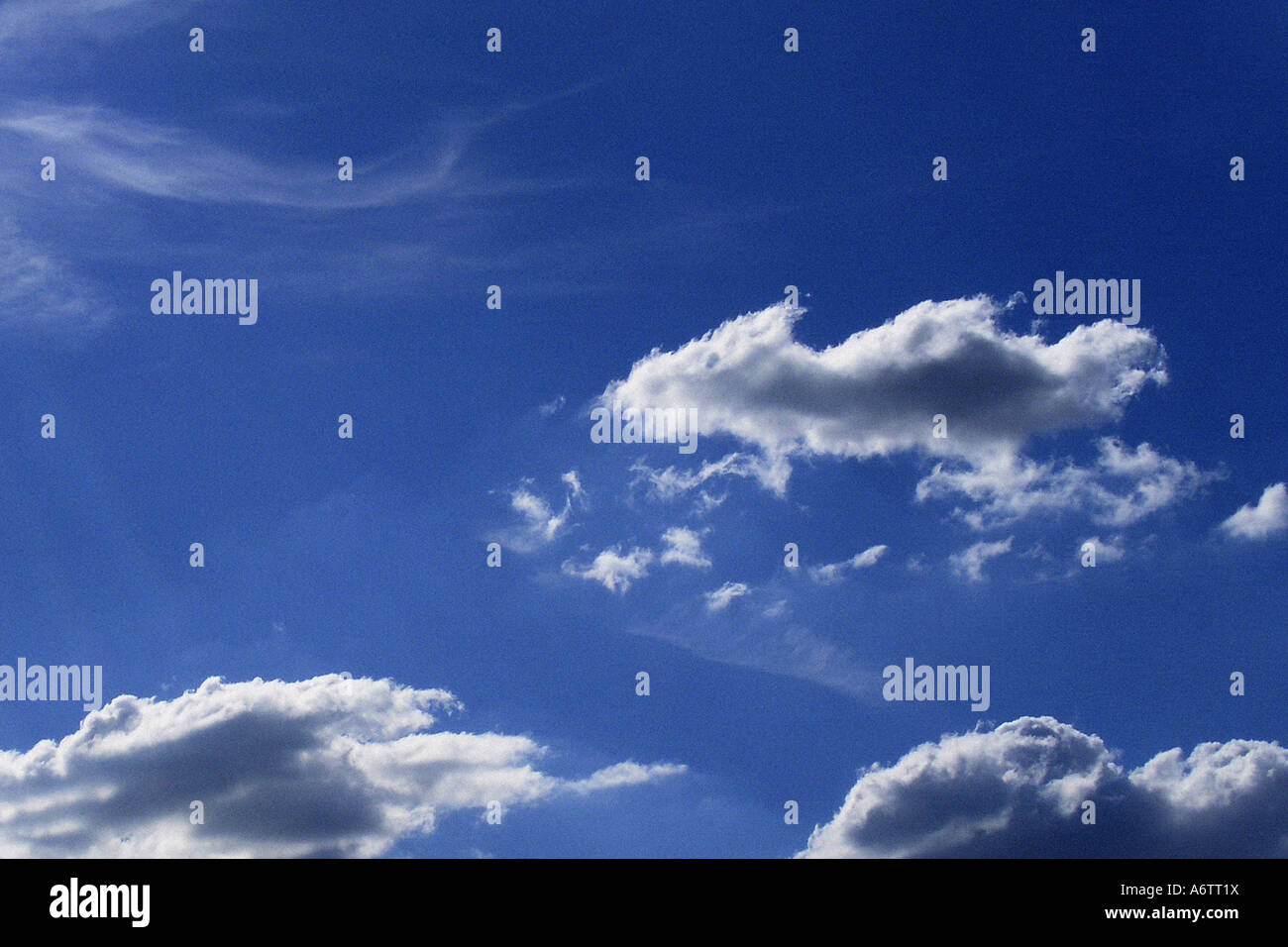 Mouse Shaped Cloud In Blue Sky Stock Photo Alamy