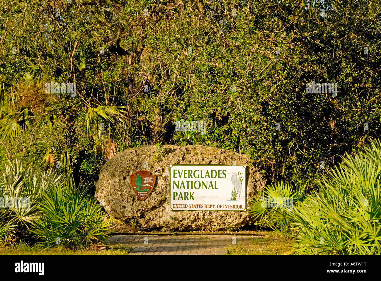 Everglades National Park Florida entrance marker sign Stock Photo - Alamy