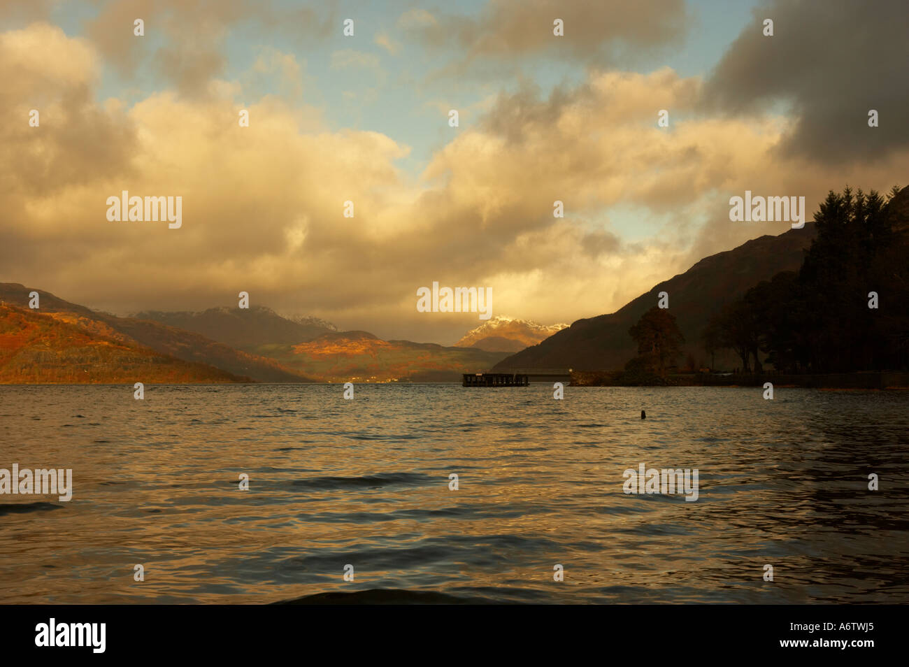LOCH LOMOND FROM ROWARDENNAN LODGE STIRLING SCOTLAND Stock Photo - Alamy