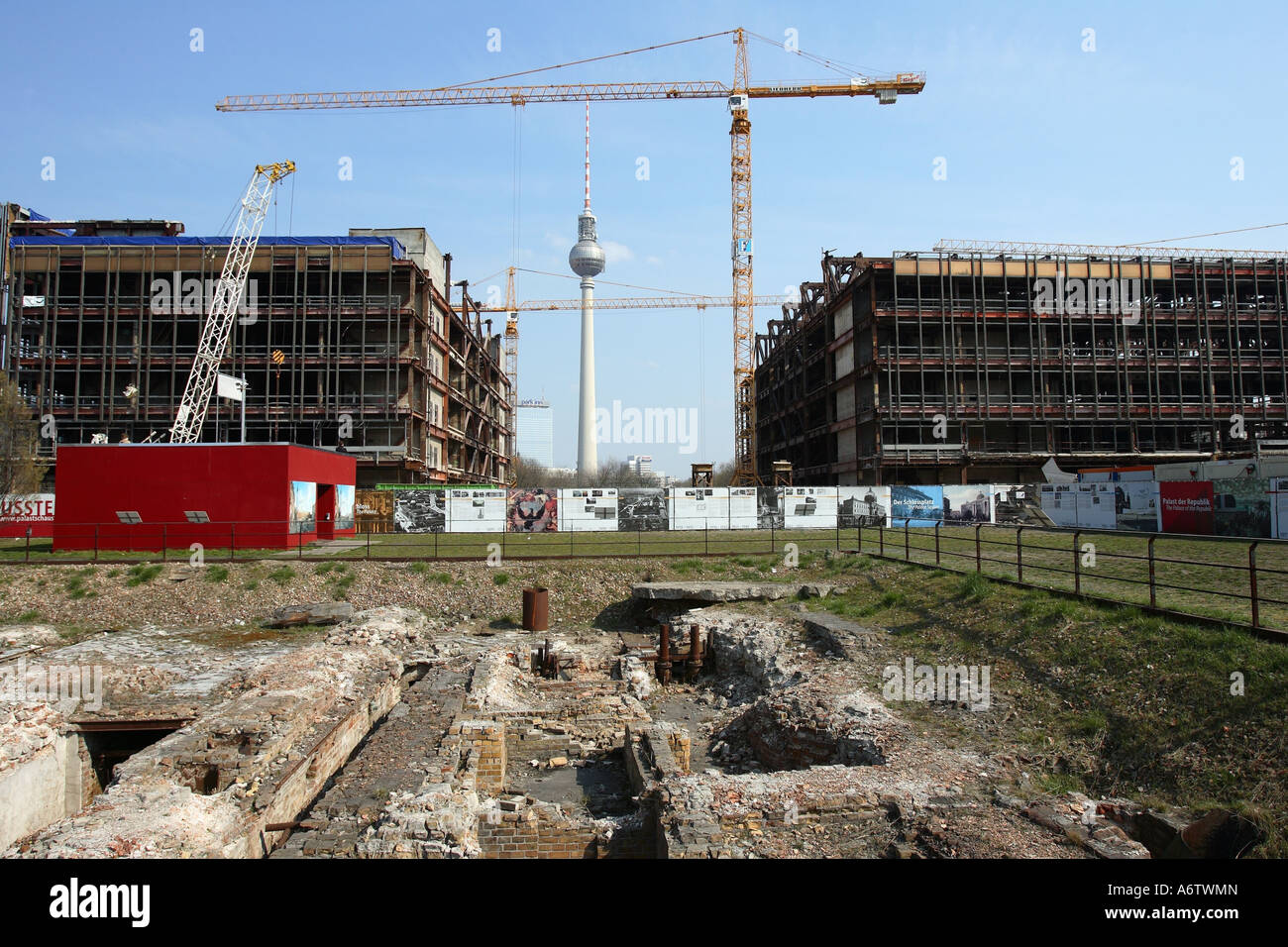 Palace of the Republic (Palast der Republik) reconstruction and TV ...