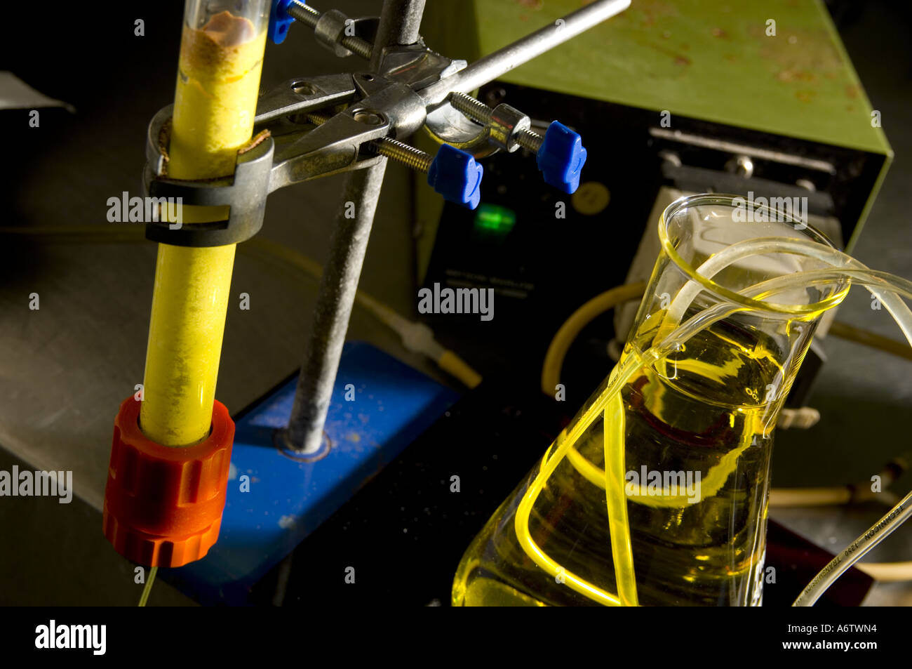 Battery chemistry hi-res stock photography and images - Alamy