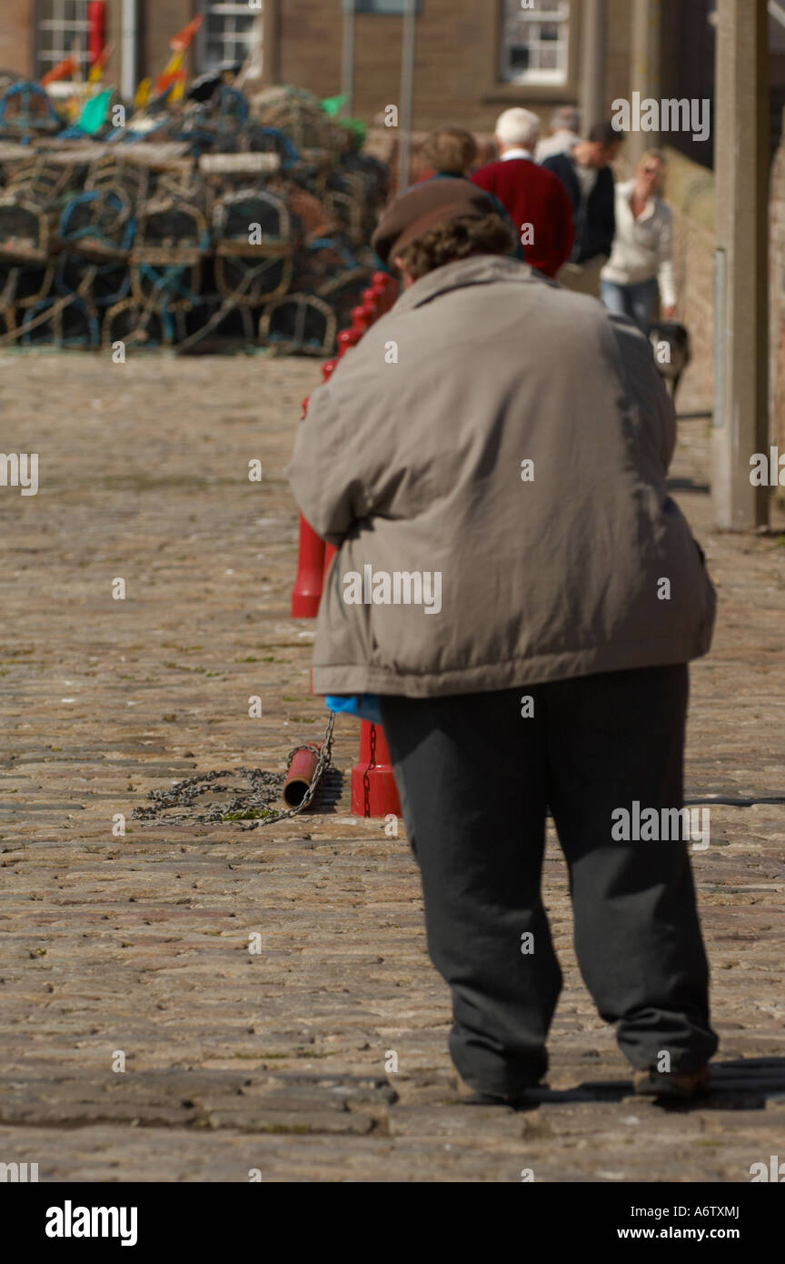 Fat man walking hi-res stock photography and images - Alamy