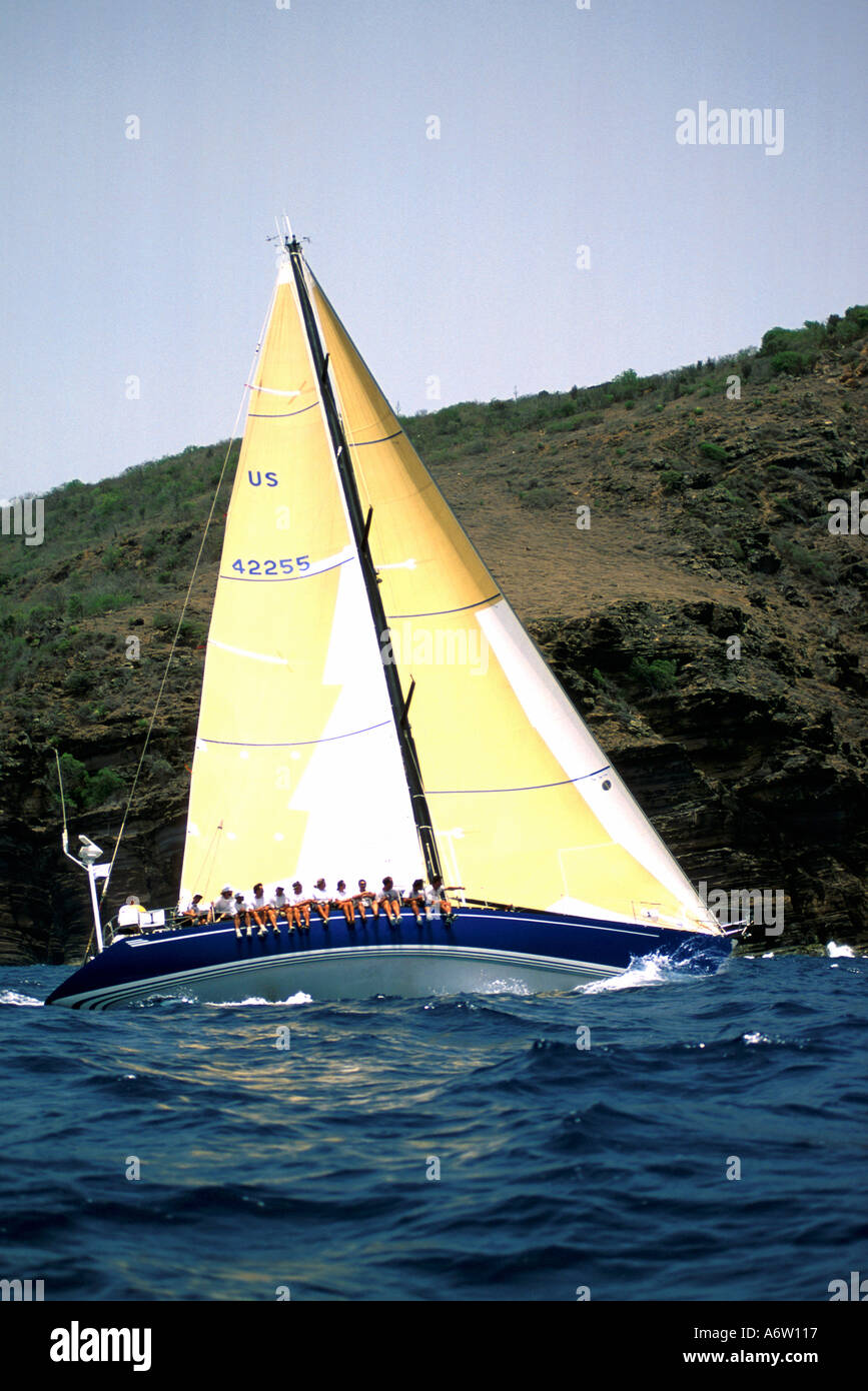 Sailing sloop hi-res stock photography and images - Alamy