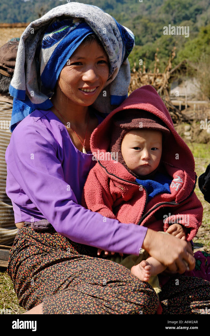 Woman women baby children myanmar hi-res stock photography and images ...