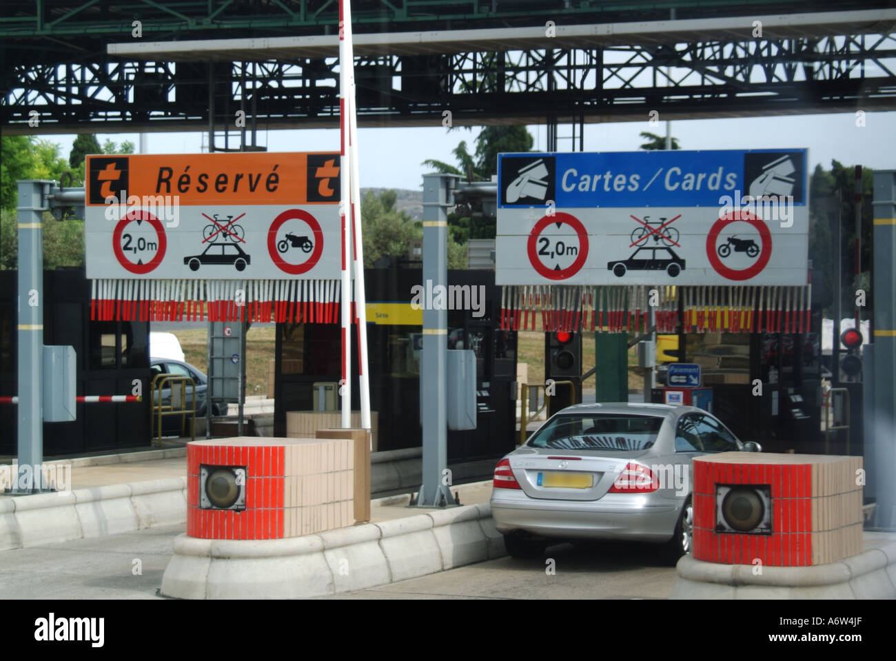 French Toll Sign High Resolution Stock Photography and Images - Alamy