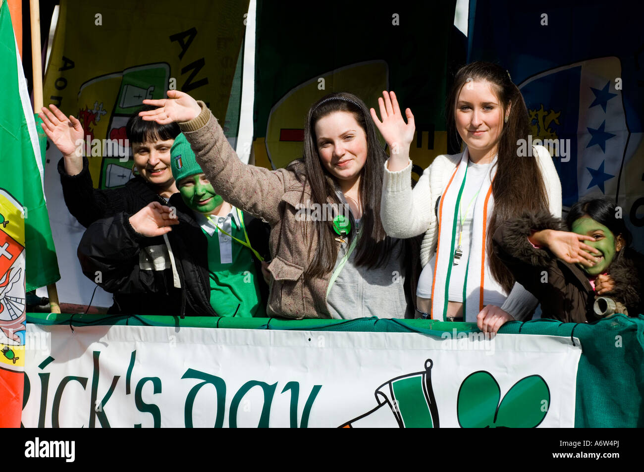 Teenage girls celebrating St.Patrick's day Stock Photo - Alamy Teenage girls celebrating St.Patrick's day Stock Photo - Alamy