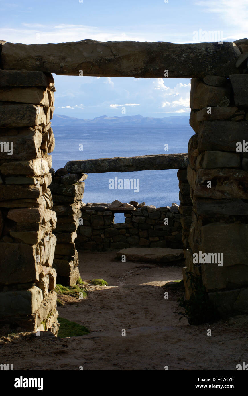 Inka temples on the Isla del Sol, Lake Titikaka, Bolivia Stock Photo ...