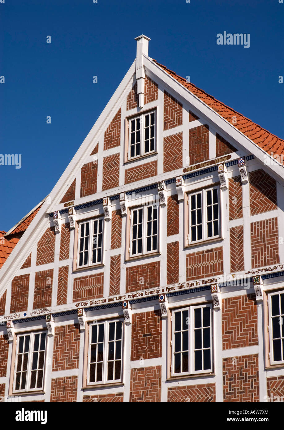 Bricks gable end house hi-res stock photography and images - Alamy