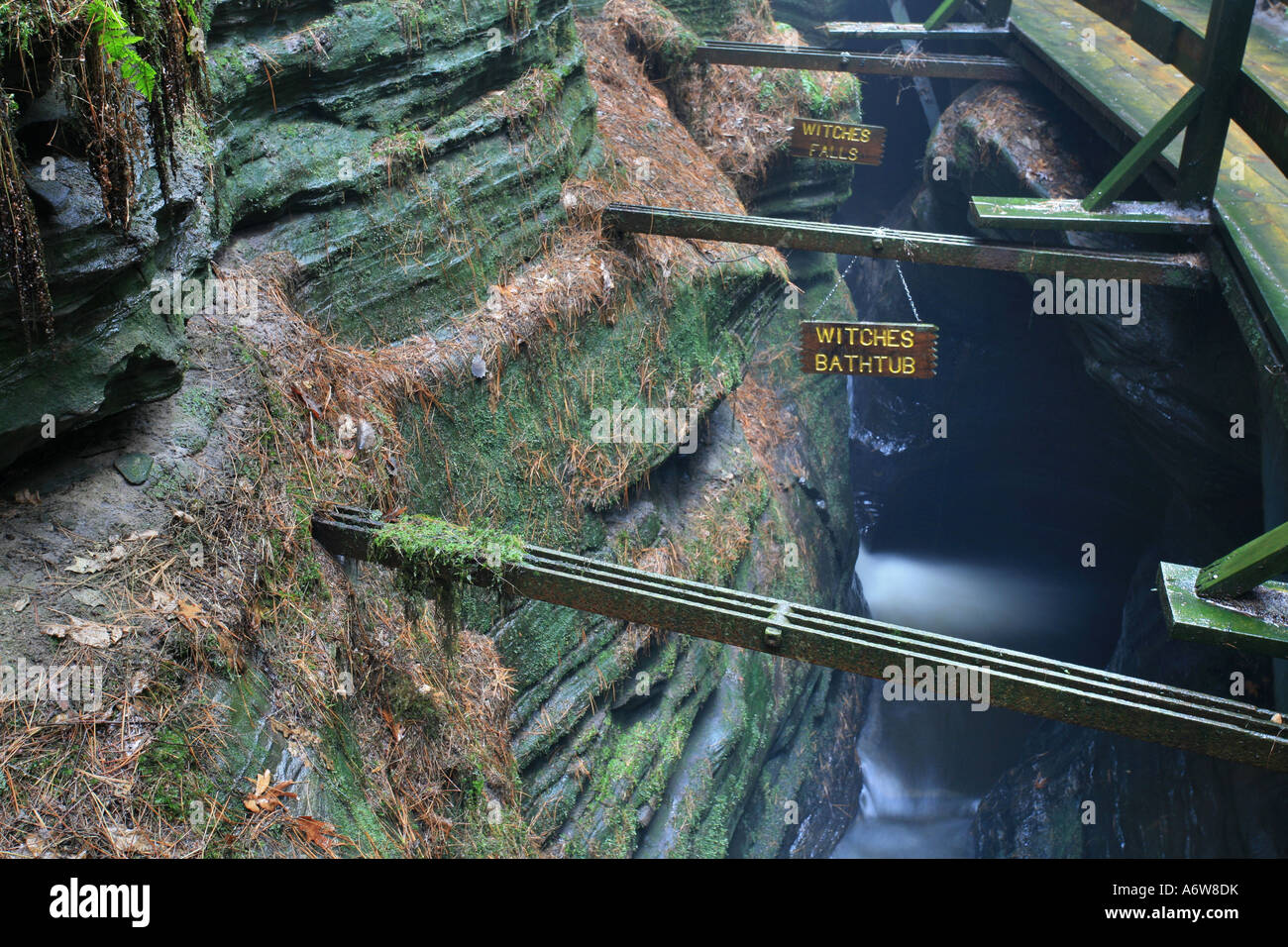 Land excursion on the Upper Dells Tours of the Wisconsin River to visit ...