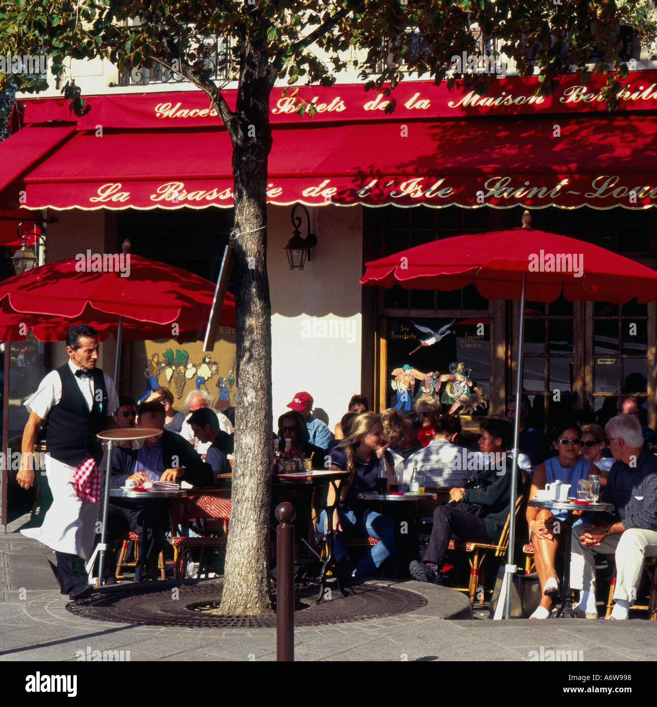 Saint louis island paris france hi-res stock photography and images - Alamy