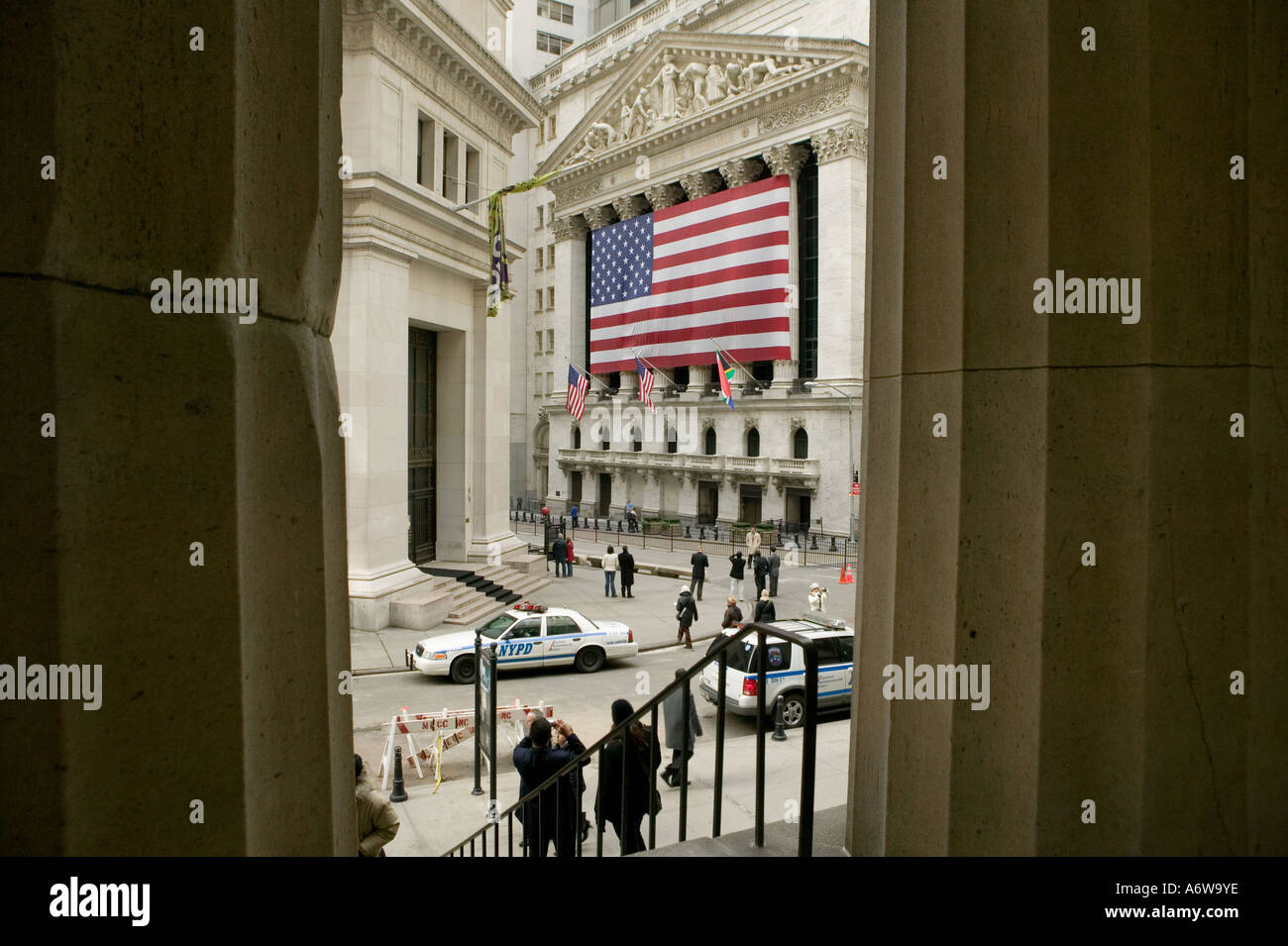 Nyse wall street star banner flag hi-res stock photography and images ...