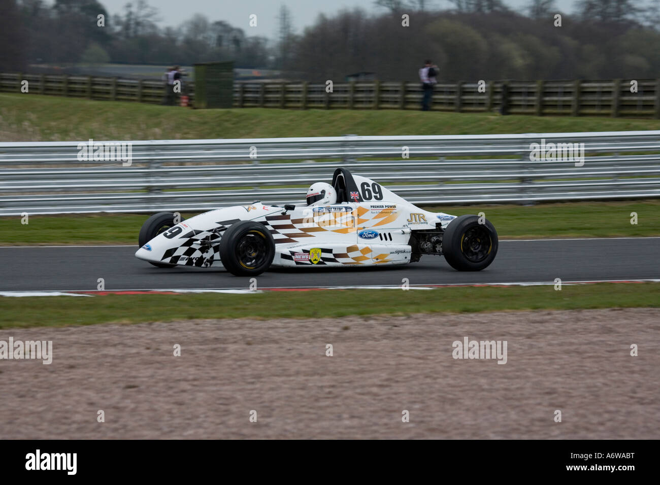 Oulton Park Formula Ford Racing during May 2007 Stock Photo - Alamy