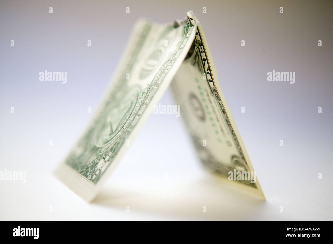 Us dollar note triangle hi-res stock photography and images - Alamy