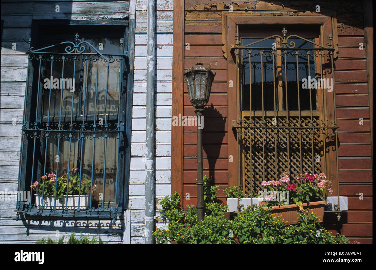 Colorful houses of sultanahmet district hi-res stock photography and ...