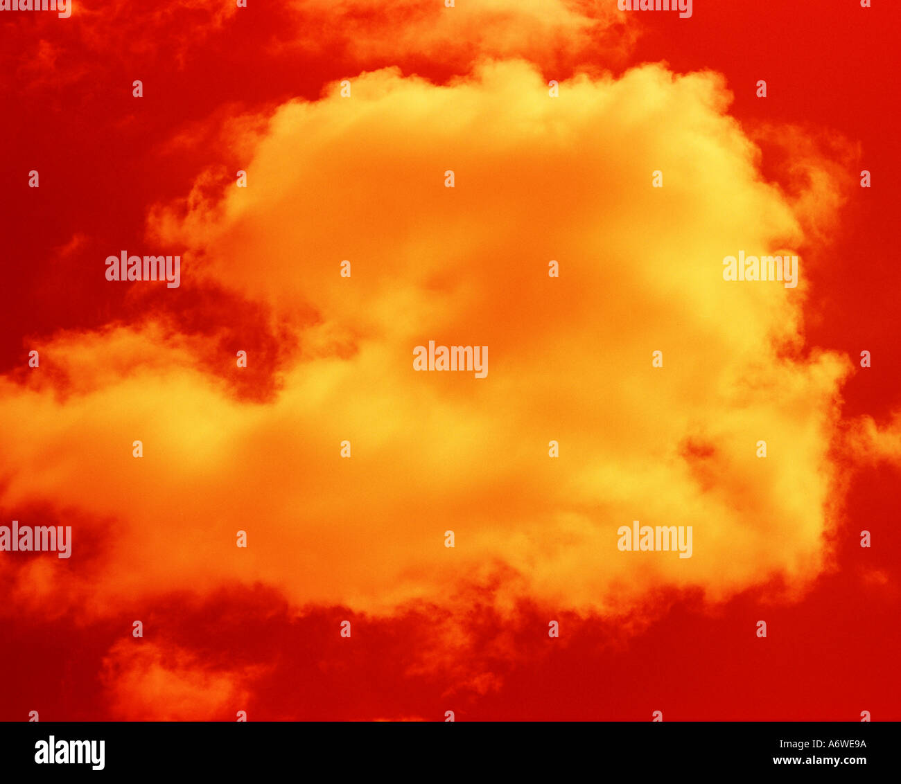 Red sky cloud Stock Photo - Alamy