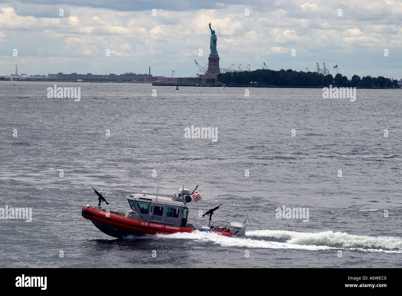 Us coast guard statue of liberty hi-res stock photography and images ...