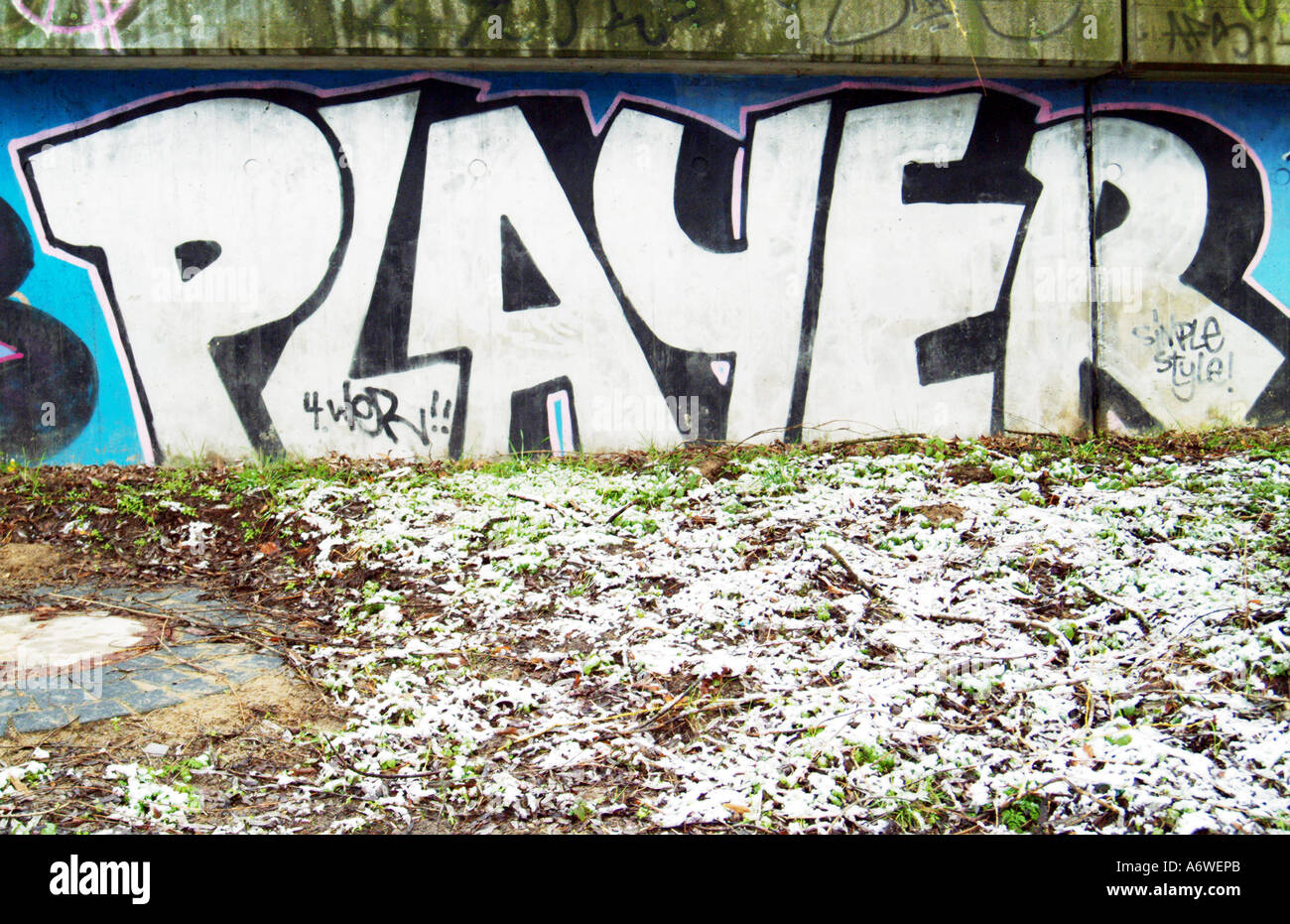 graffiti graf tagtagging spraypaint aerosol art crime youth modern ...