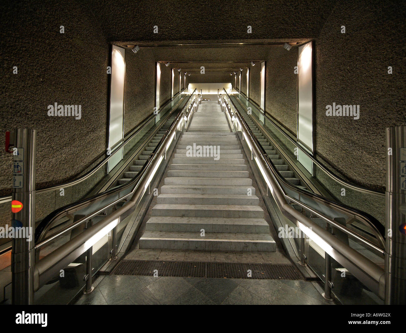 Empty escalator hi-res stock photography and images - Alamy