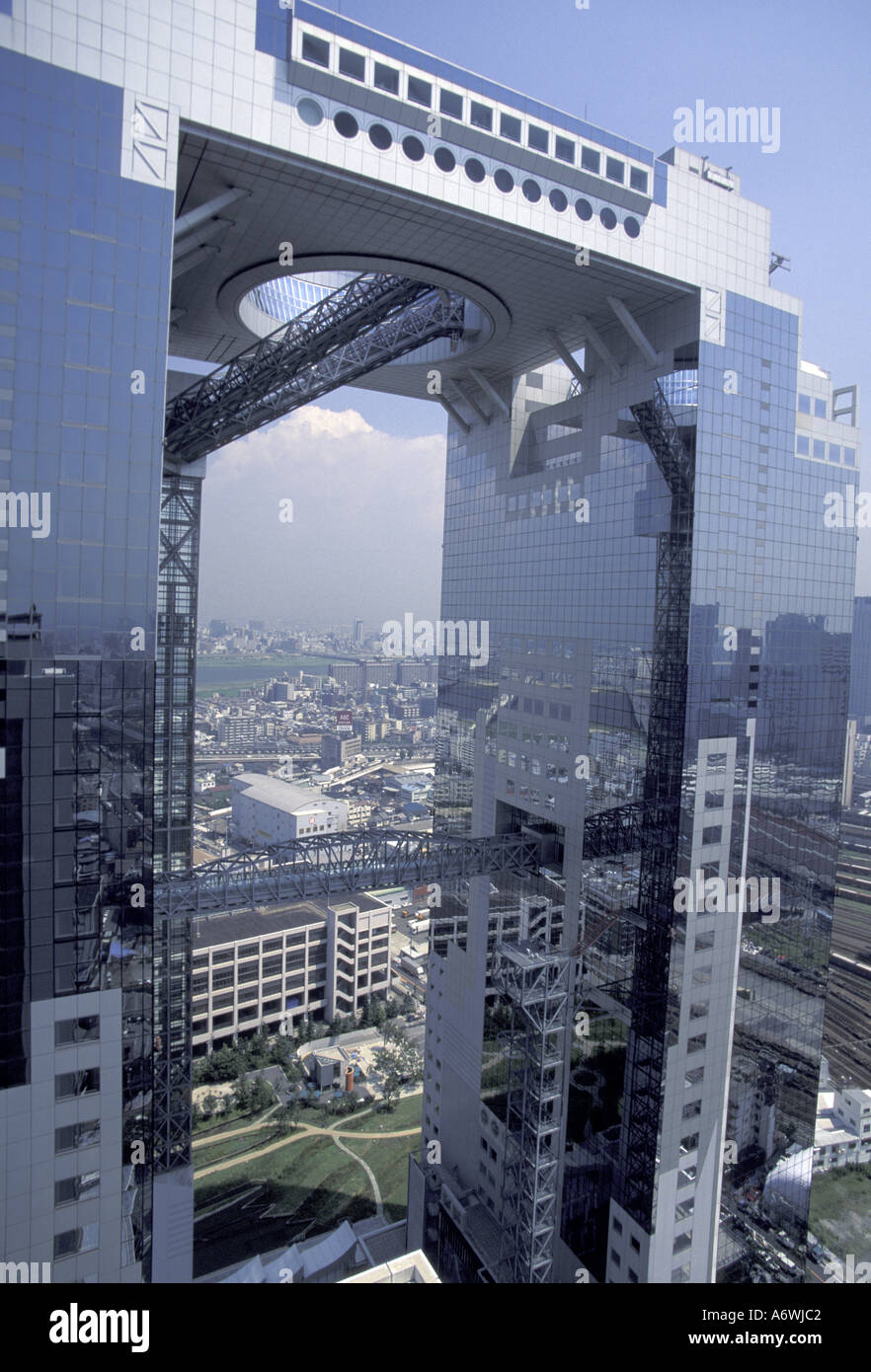 Asia, Japan, Osaka, Umeda Sky Bridge Building Stock Photo - Alamy