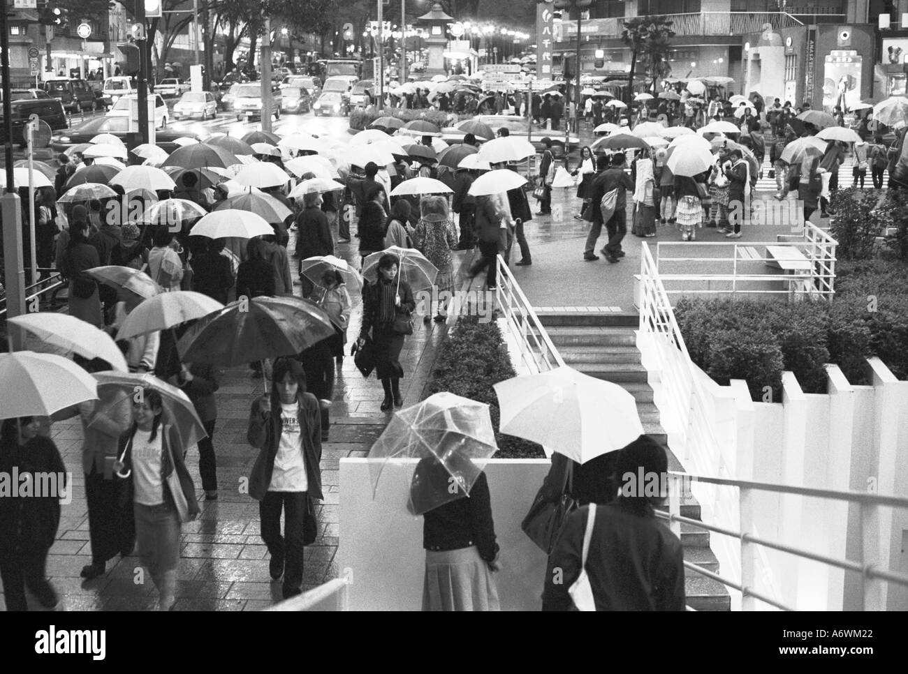 Asia, Japan, Tokyo. Sunday shopping crowds, Harajuku Stock Photo - Alamy