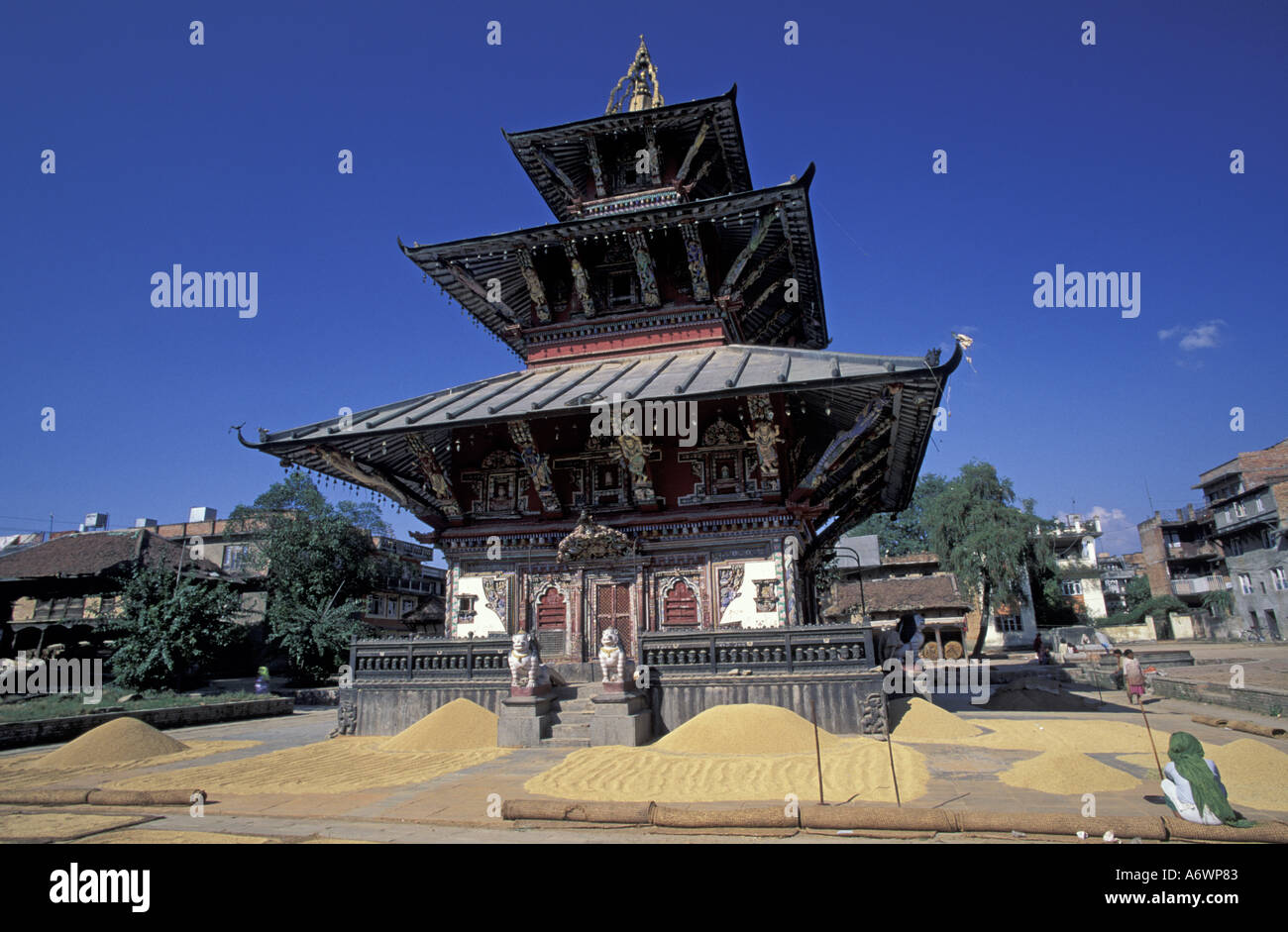 Rato machhendranath temple hi-res stock photography and images - Alamy